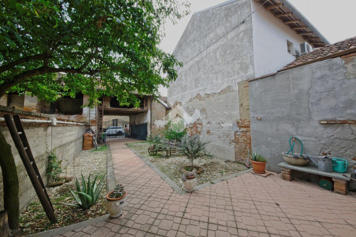 Casa indipendente in vendita a Stroppiana