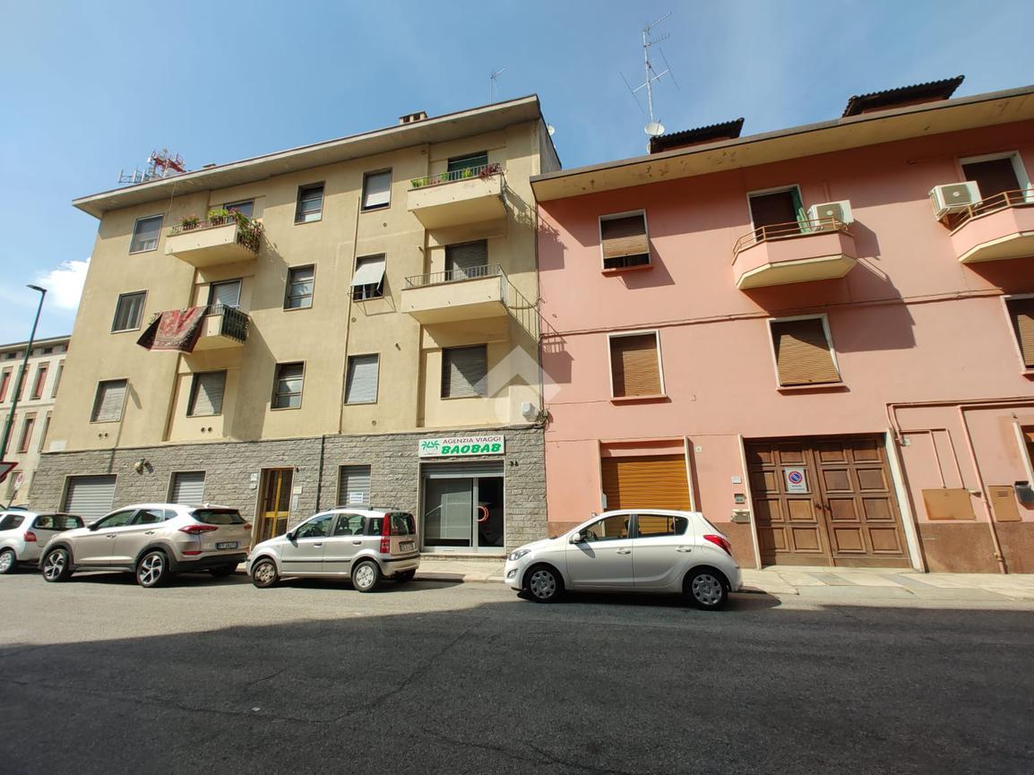 Negozio in affitto a Casale Monferrato