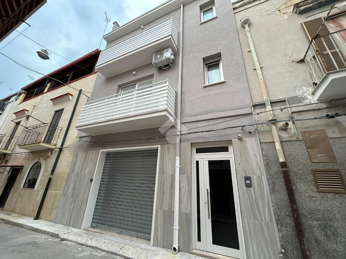 Palazzo in vendita a Barletta