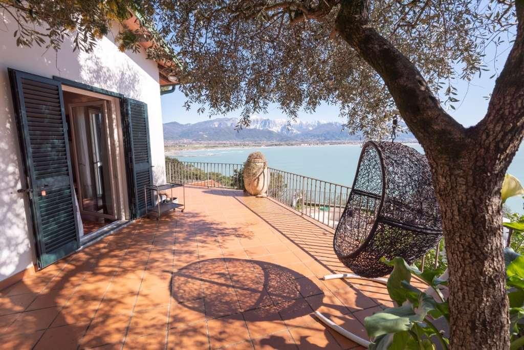 Villa in vendita a Ameglia