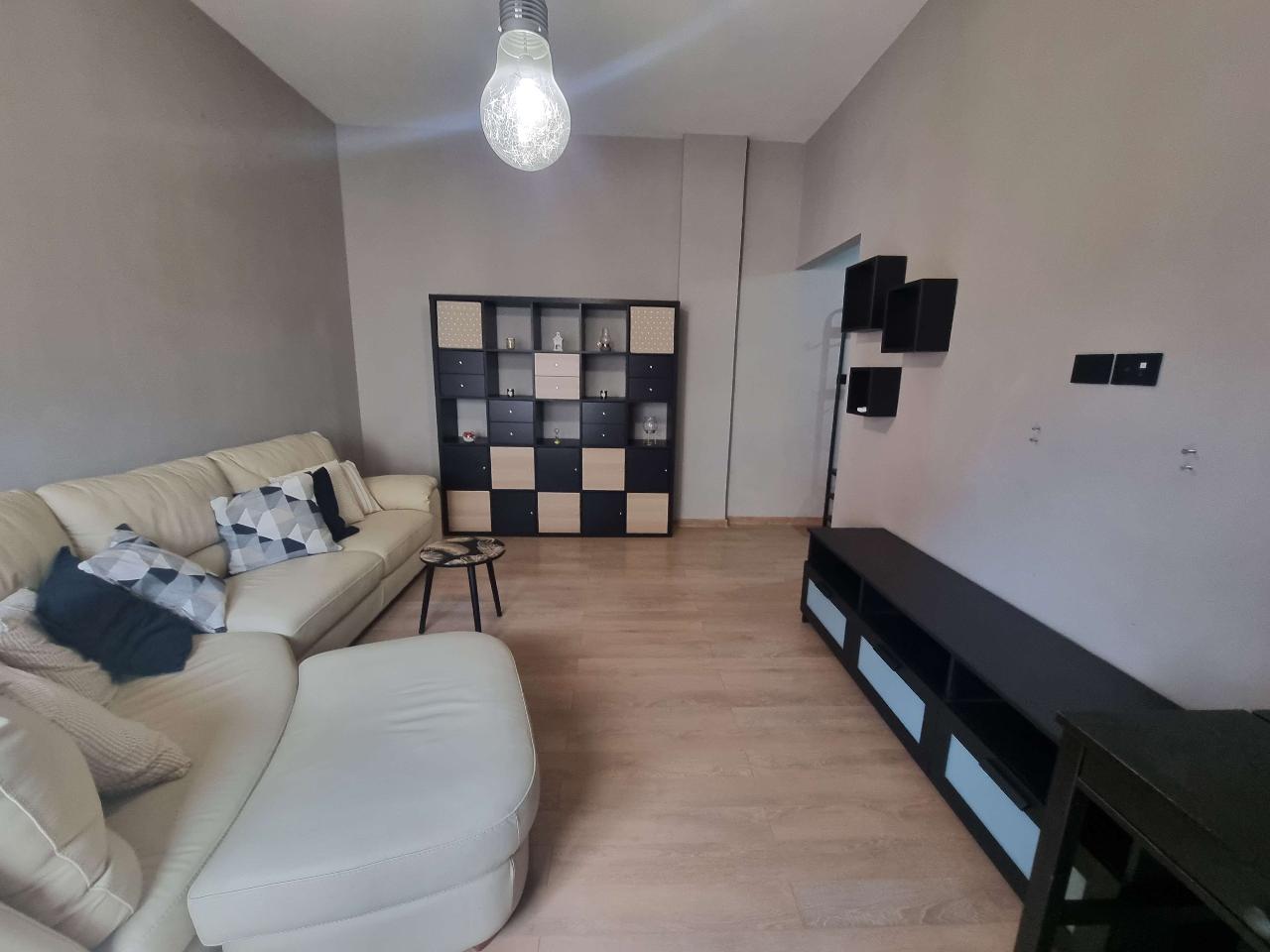 Appartamento in affitto a Sarzana