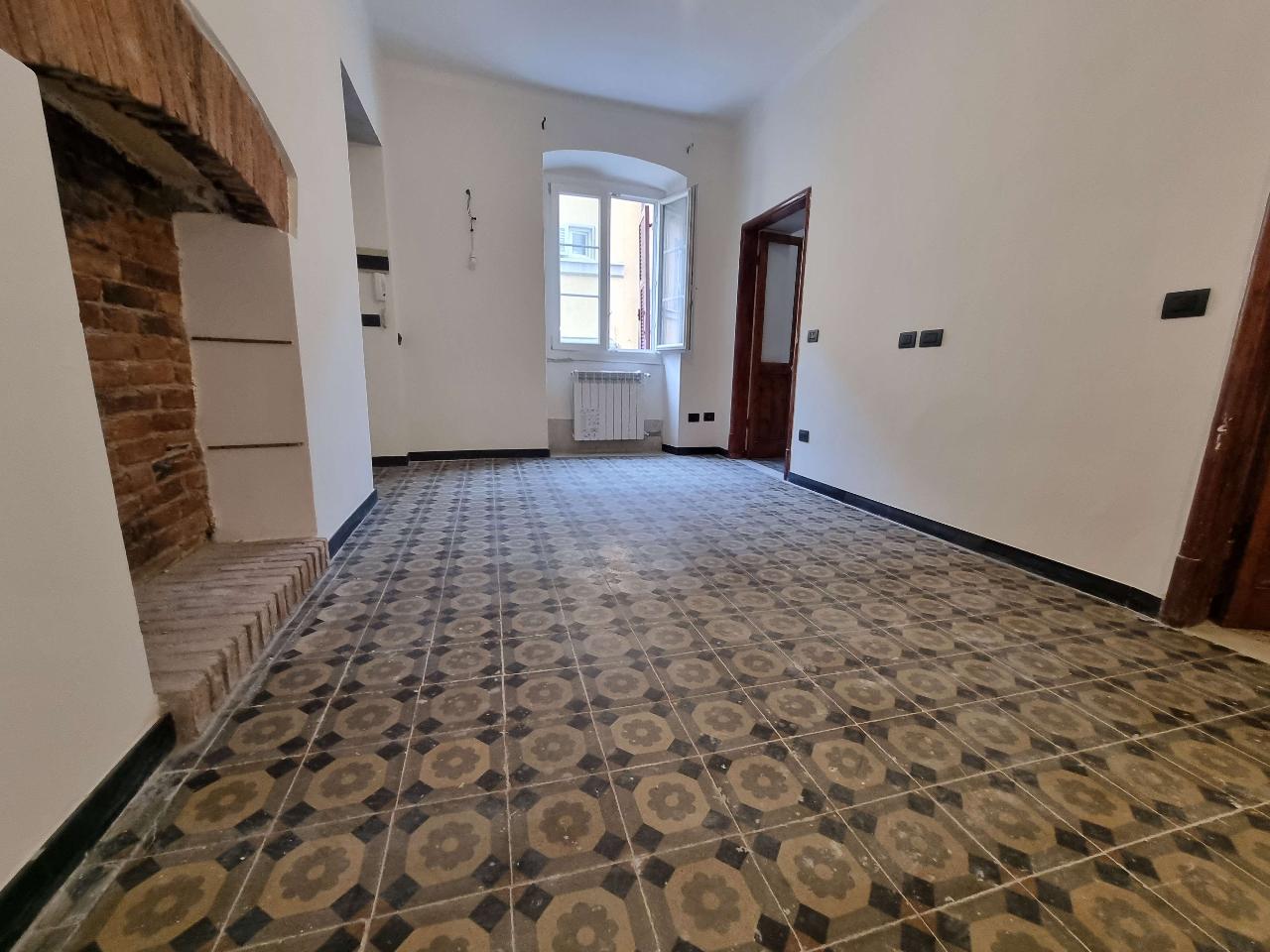 Appartamento in vendita a Sarzana