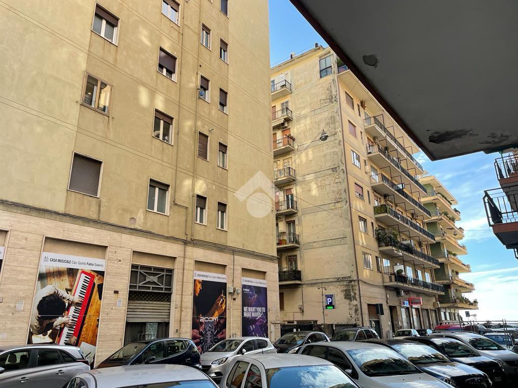 Negozio in vendita a Salerno