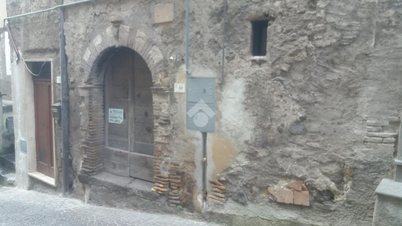 Appartamento in vendita a Carbognano