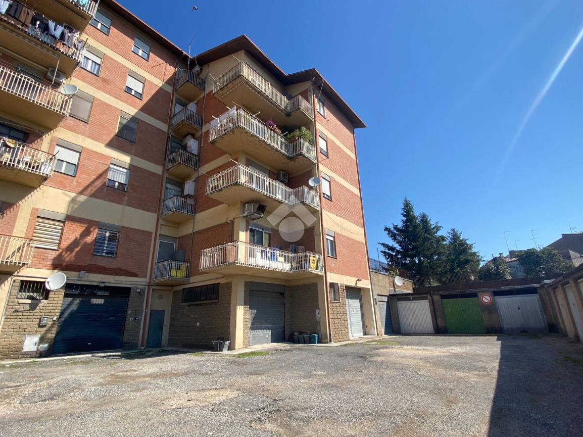 Box in vendita a Fabrica Di Roma