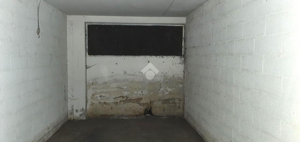 Box in affitto a Terni