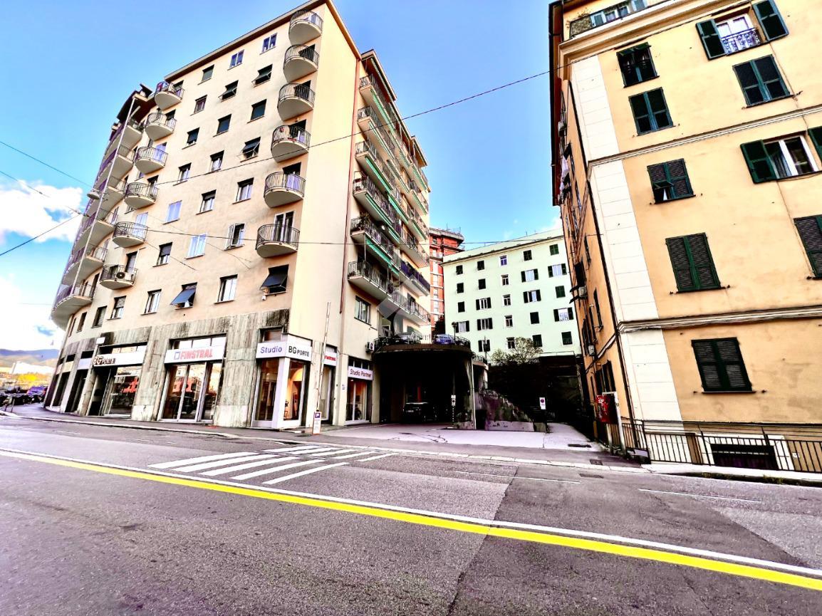 Box in vendita a Genova