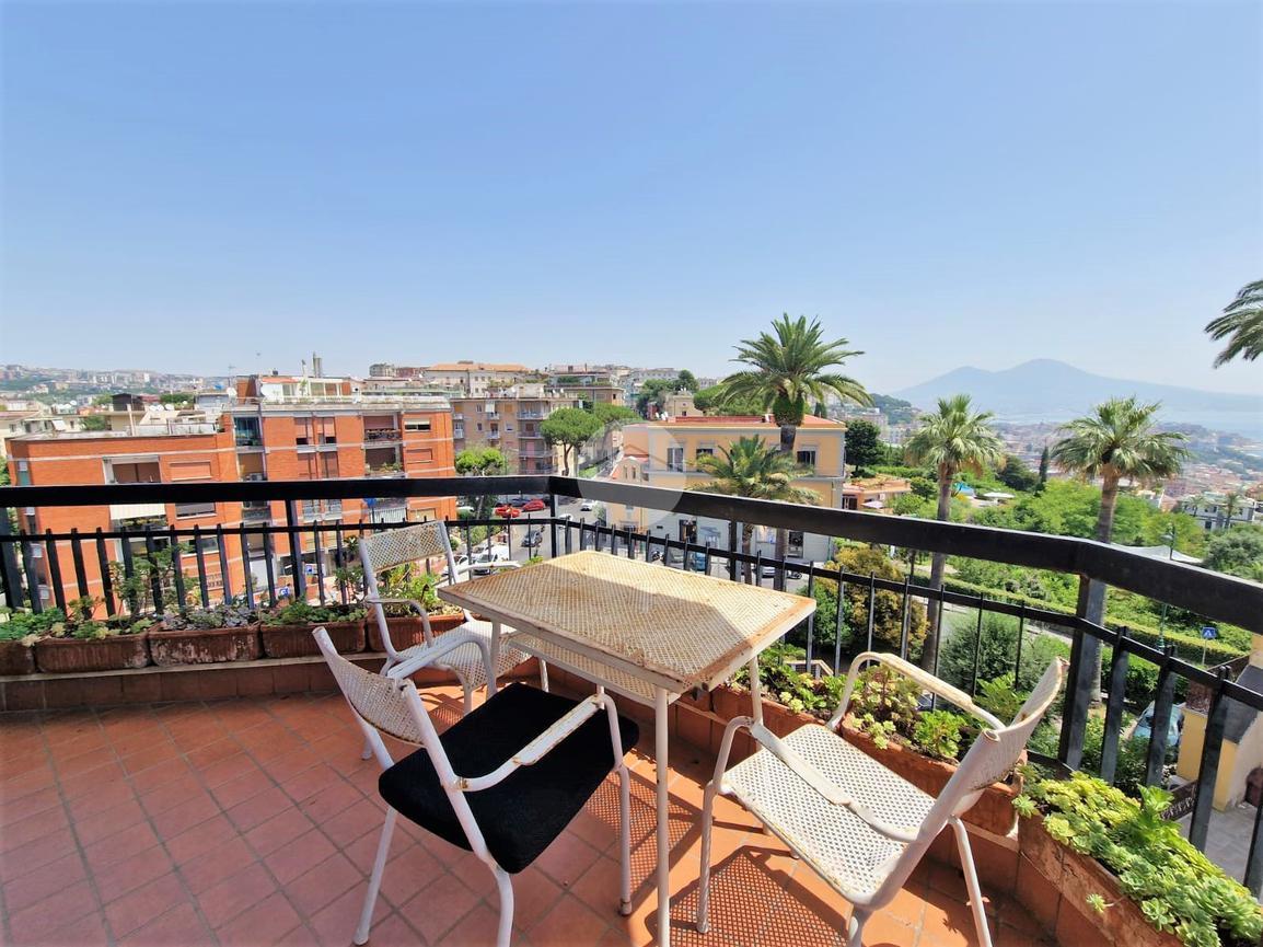 Appartamento in vendita a Napoli