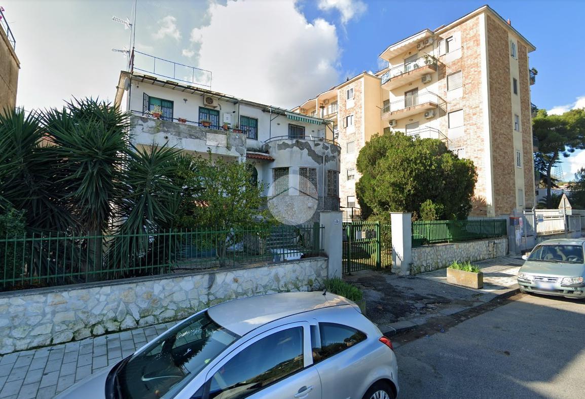 Appartamento in vendita a Napoli