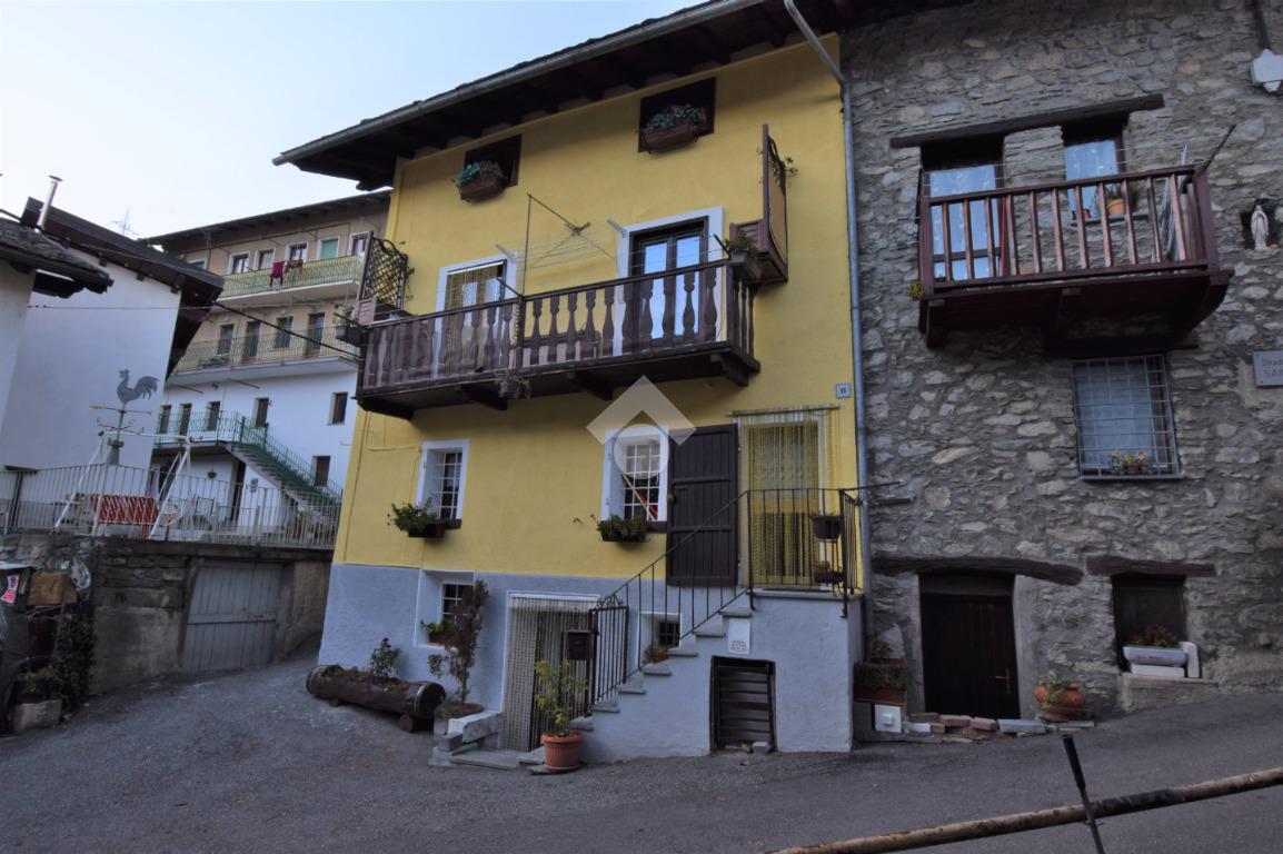 Casa indipendente in vendita a Chatillon
