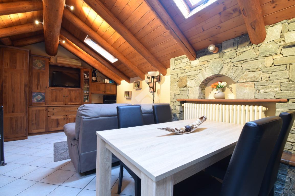 Casa indipendente in vendita a Chatillon