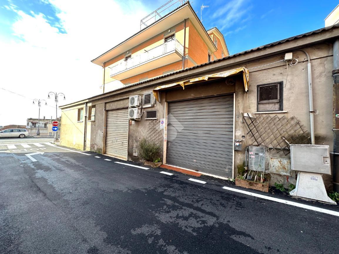 Negozio in vendita a Genzano Di Roma