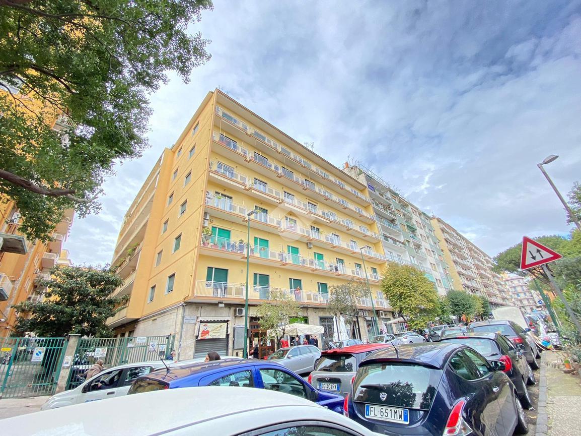 Appartamento in vendita a Napoli
