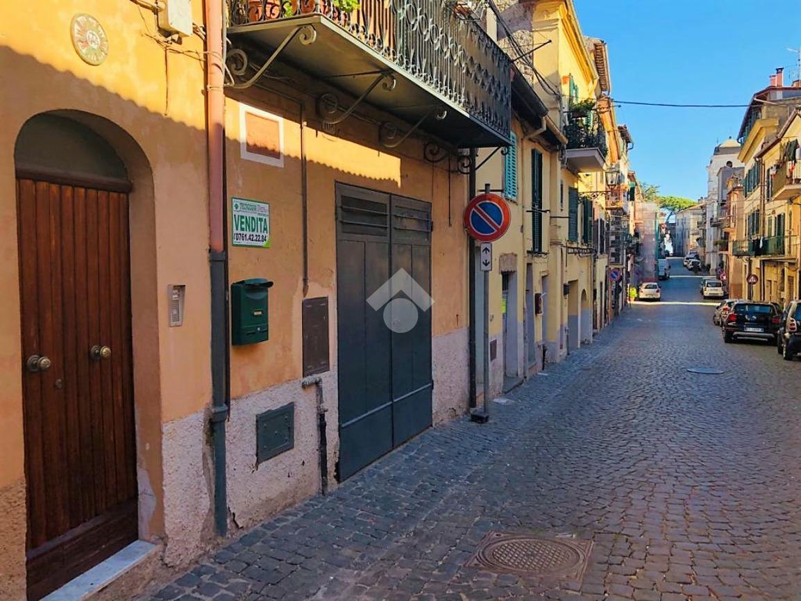 Appartamento in vendita a Valentano