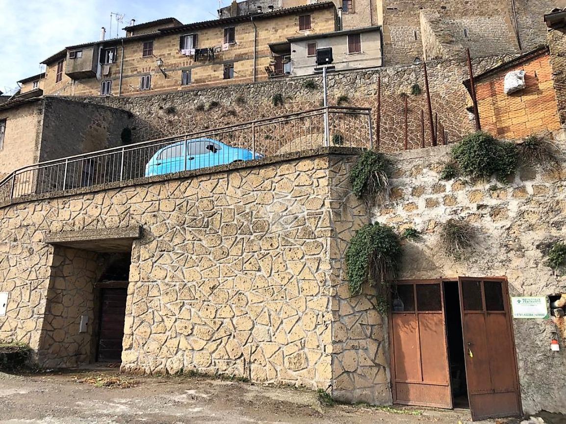 Box in vendita a Grotte Di Castro