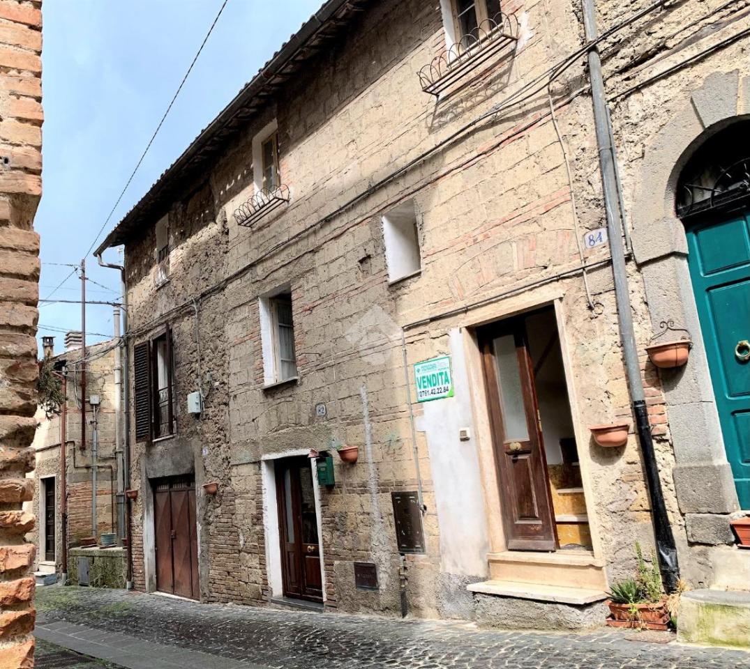 Appartamento in vendita a Grotte Di Castro