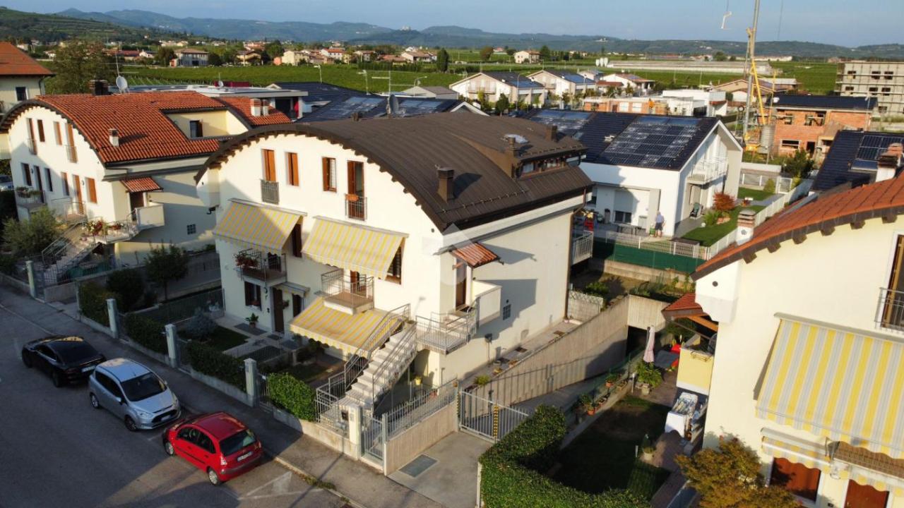 Appartamento in vendita a Lavagno