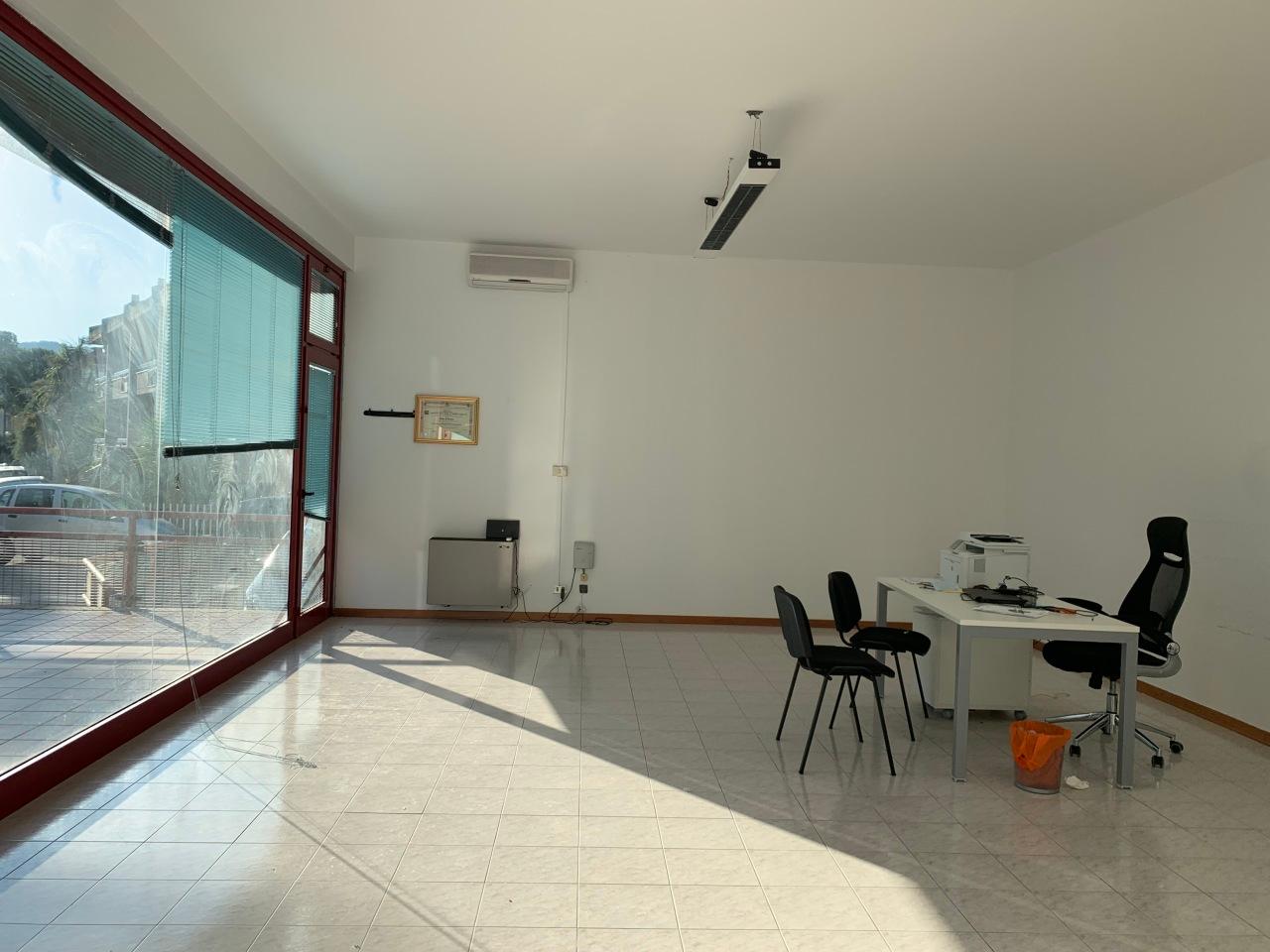 Ufficio in affitto a Monteprandone