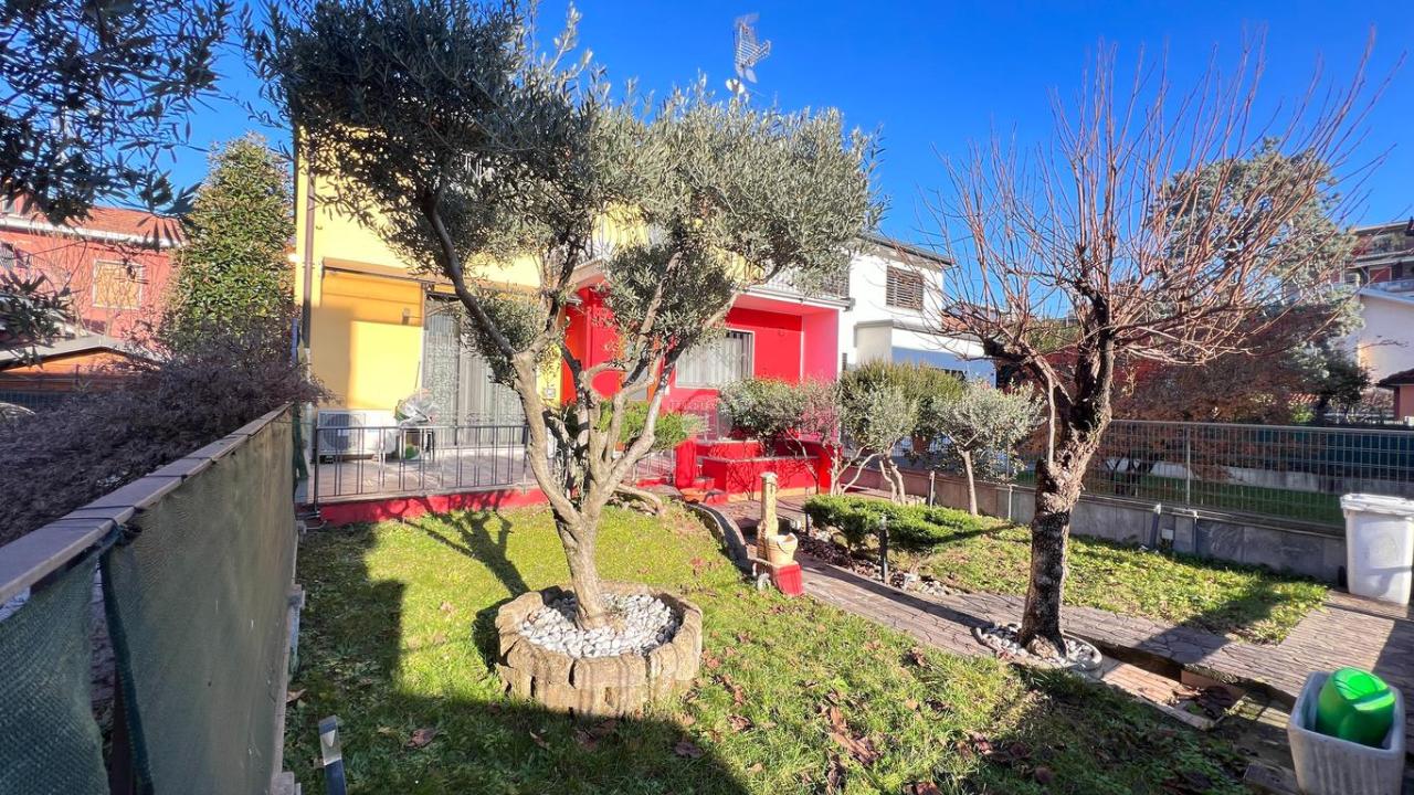Villa in vendita a Novate Milanese