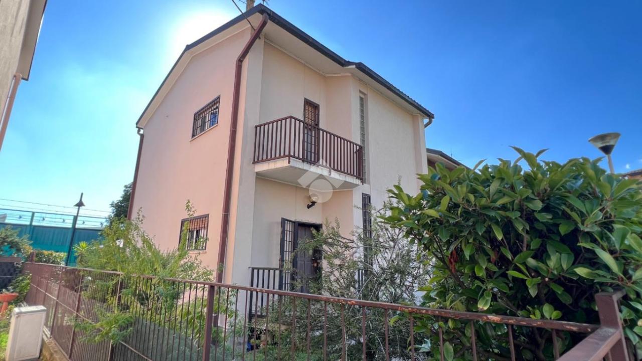 Villa in vendita a Novate Milanese