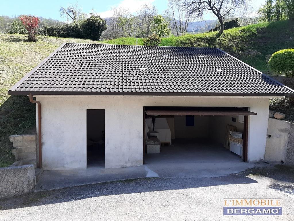 Magazzino in vendita a Pradalunga