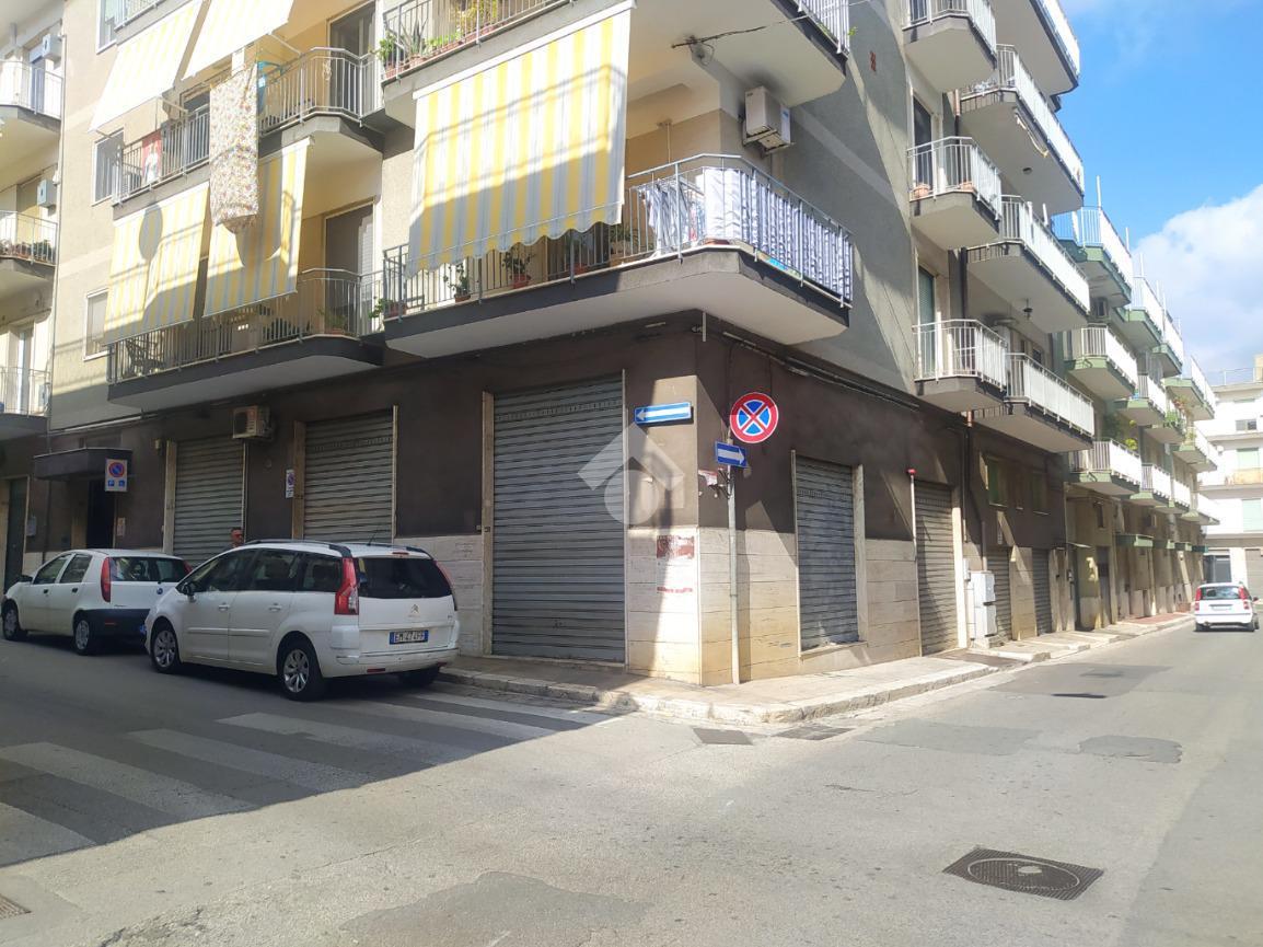 Box in vendita a Castellana Grotte