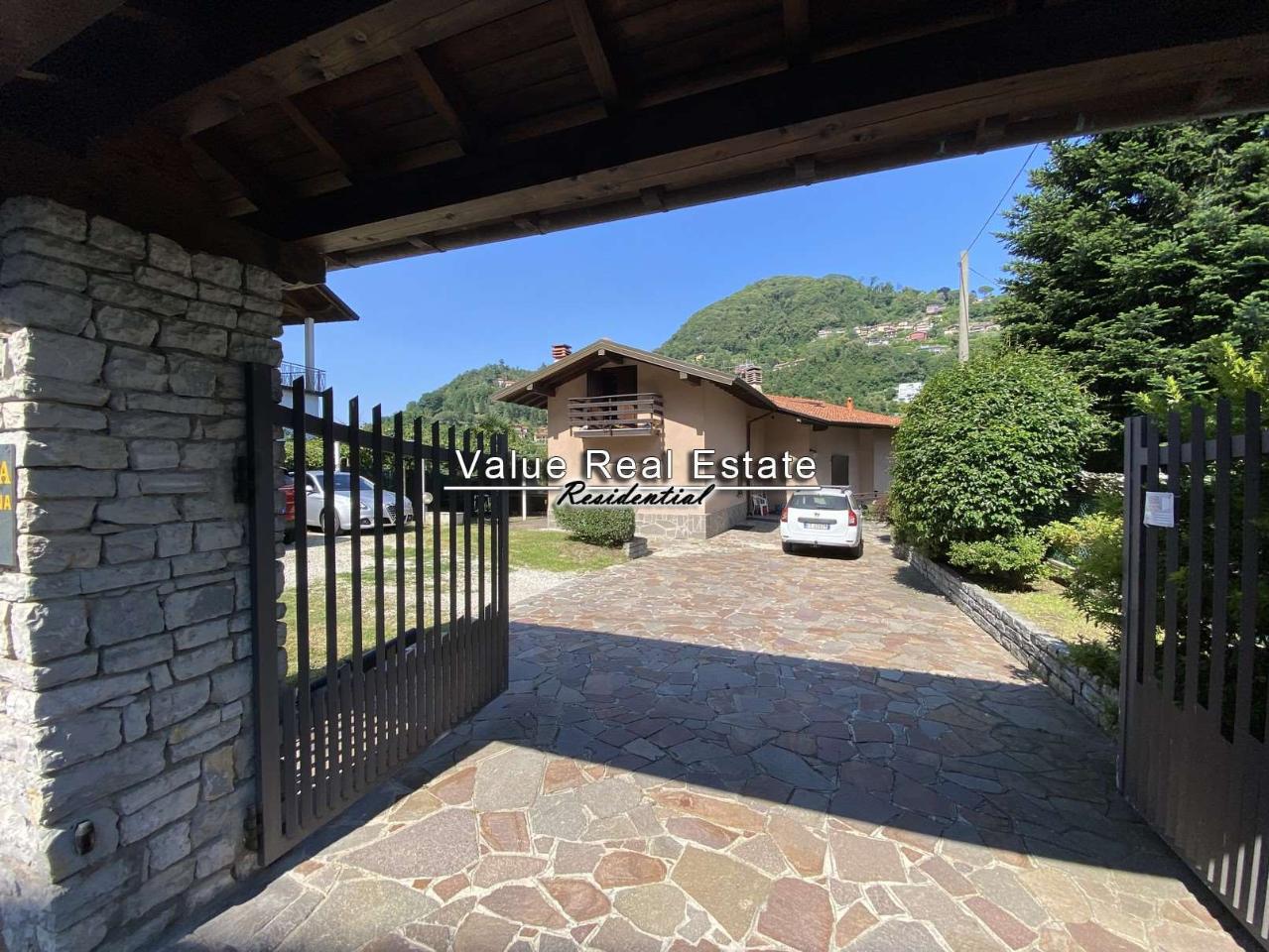 Villa unifamiliare in vendita a Laveno Mombello