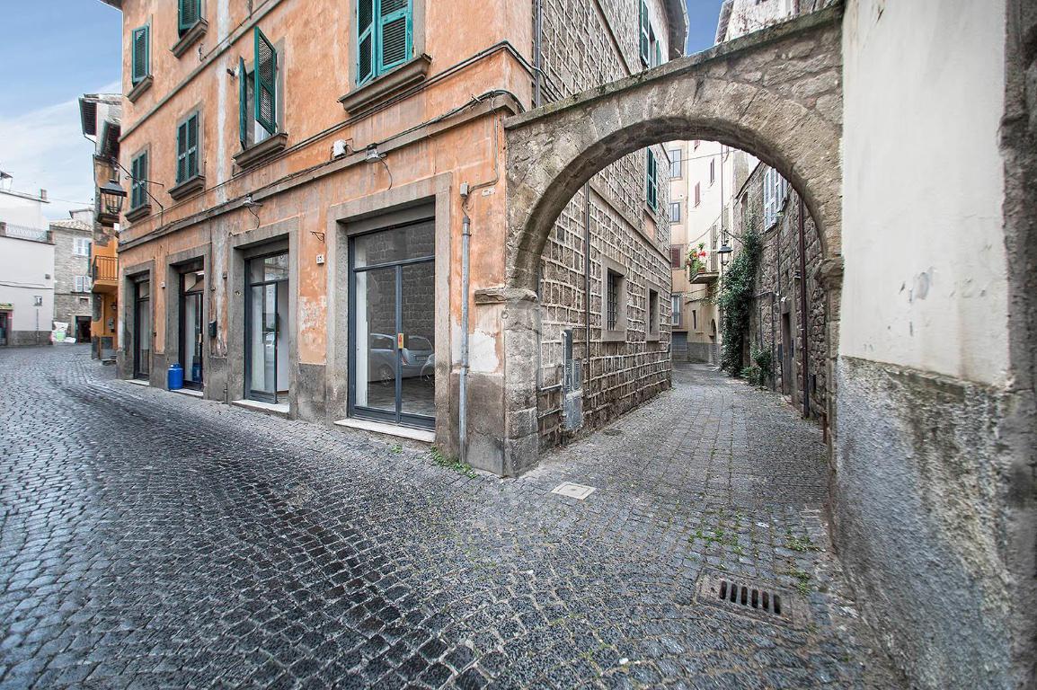 Box in vendita a Viterbo