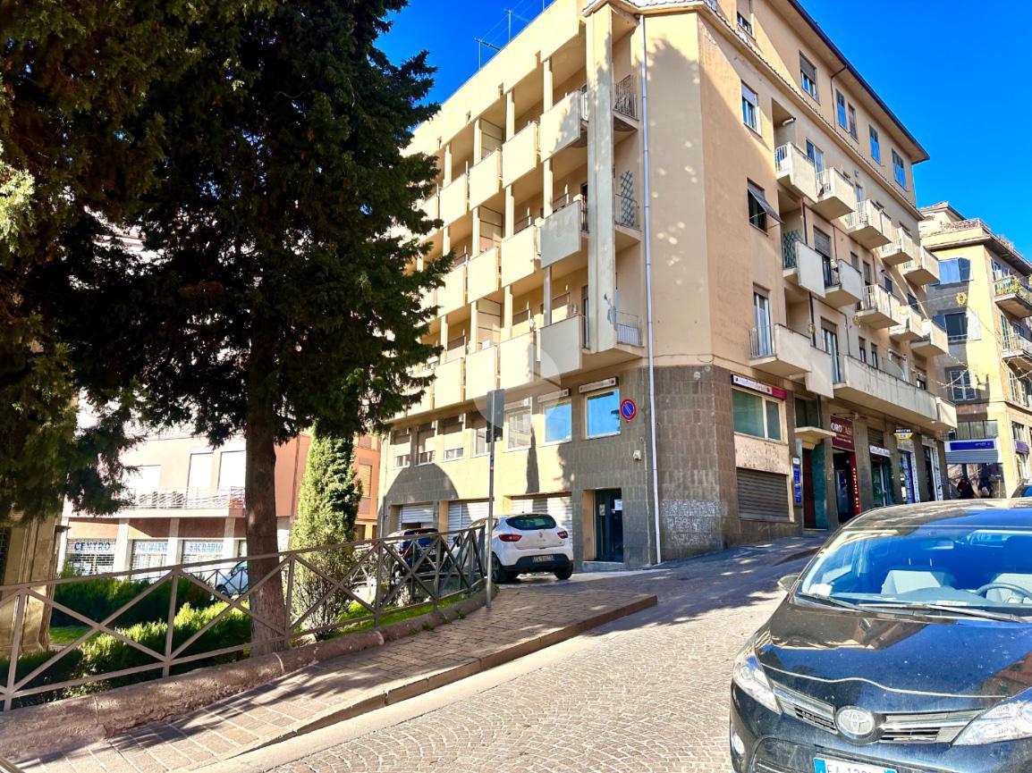 Box in vendita a Viterbo