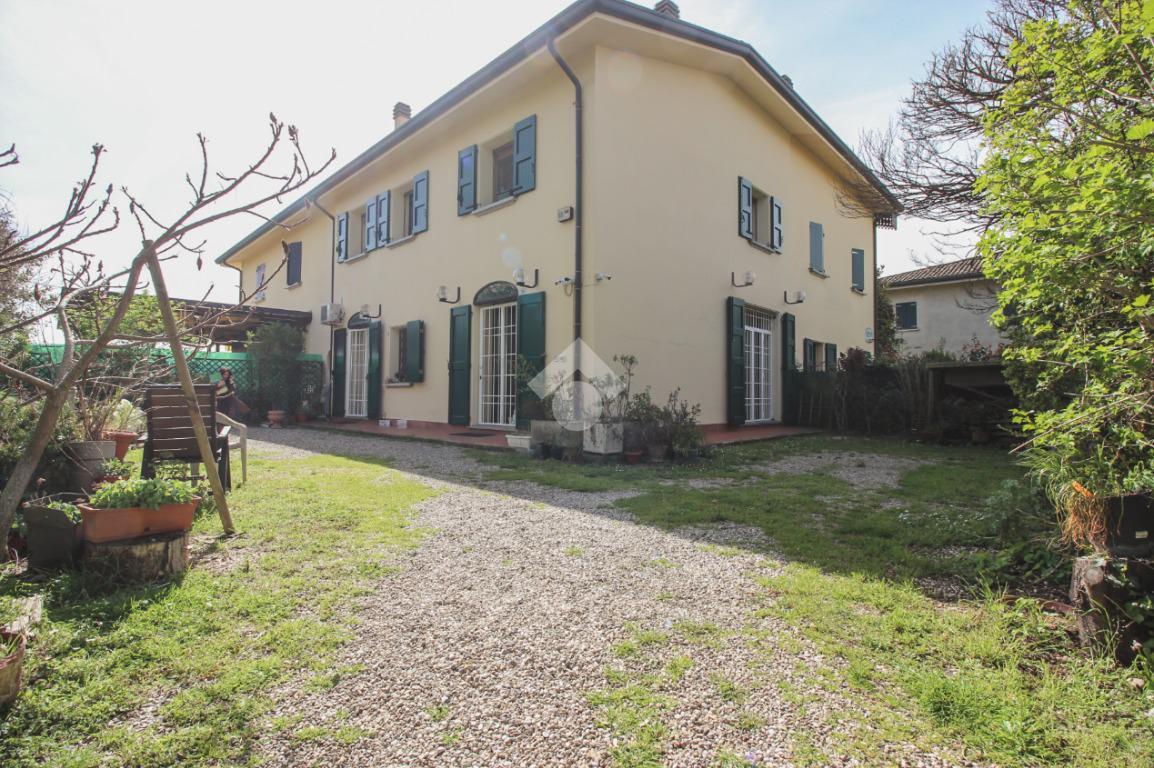 Villa in vendita a Castenaso