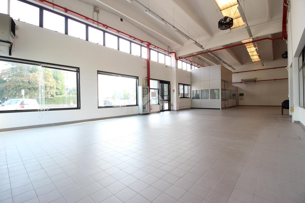 Capannone in vendita a Castenaso