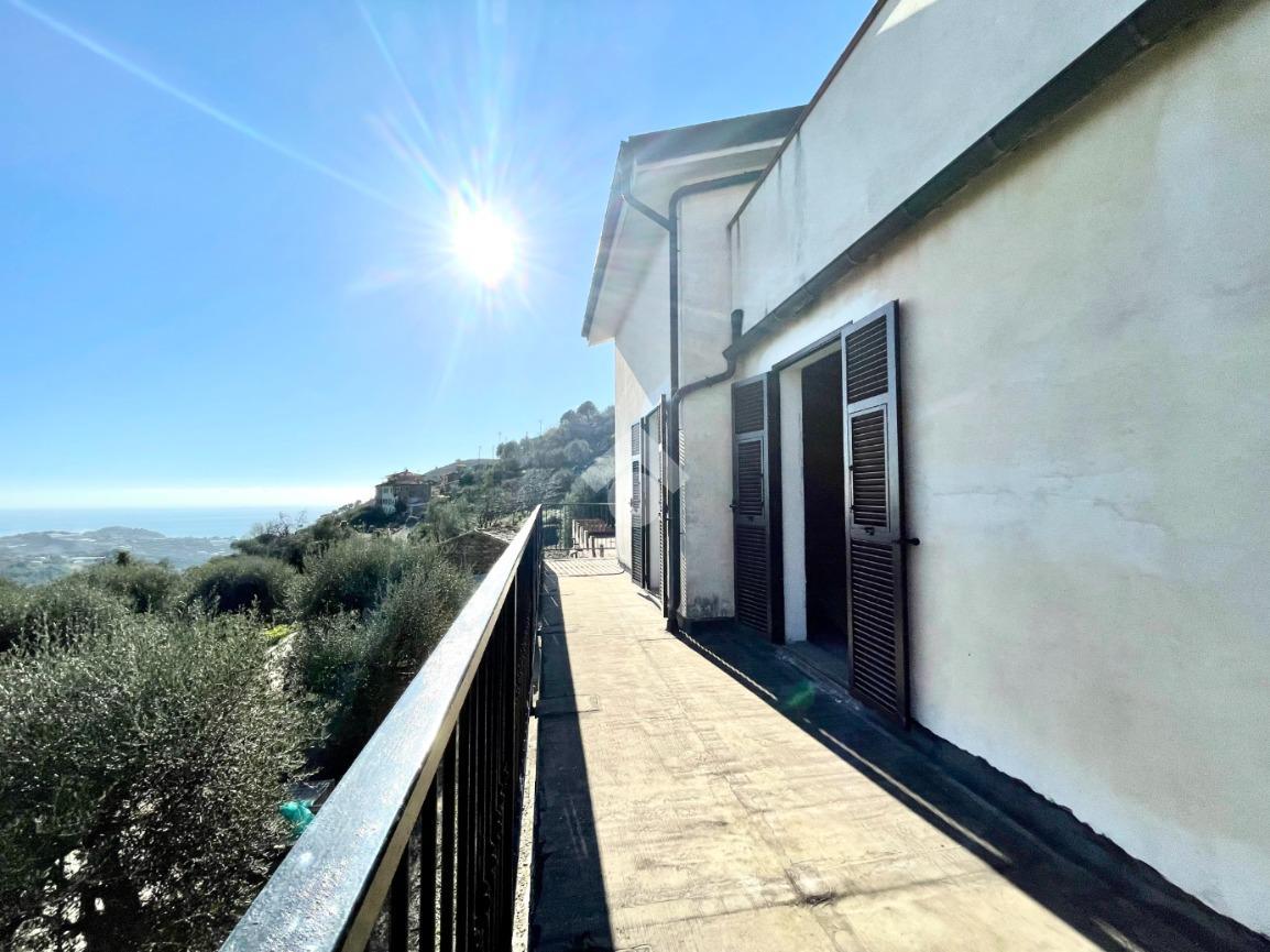 Casa indipendente in vendita a Sanremo