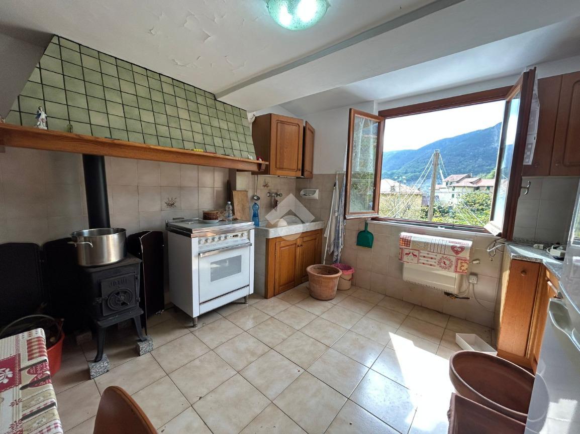 Casa indipendente in vendita a Campomorone