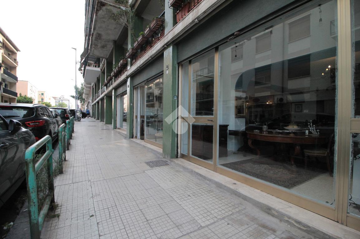 Negozio in vendita a Messina