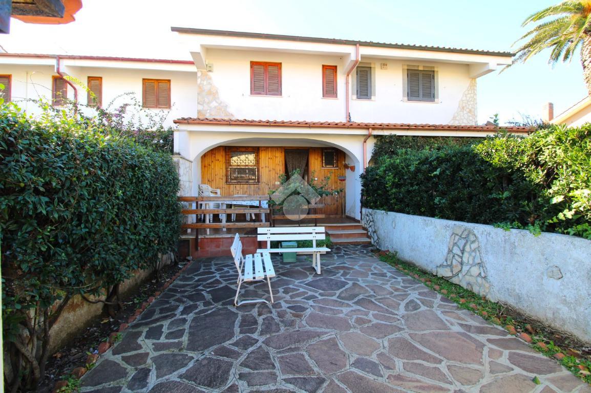 Villa in vendita a Ardea