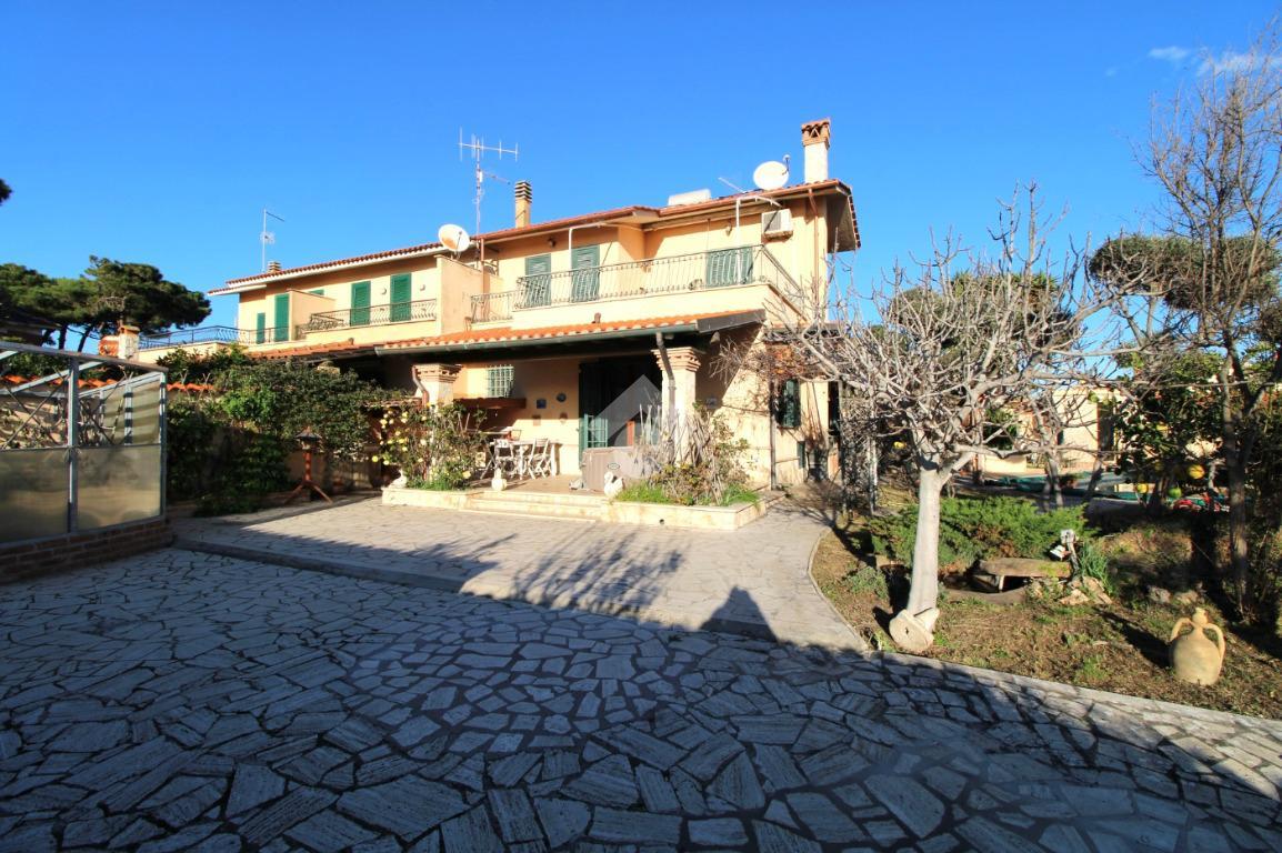 Villa in vendita a Ardea