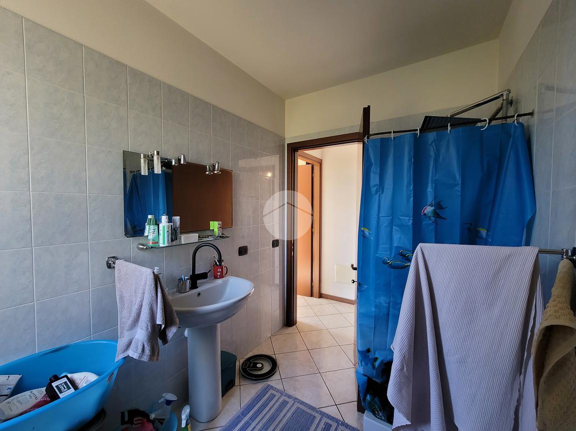 Appartamento in vendita a Castelnuovo Del Garda Foto-27