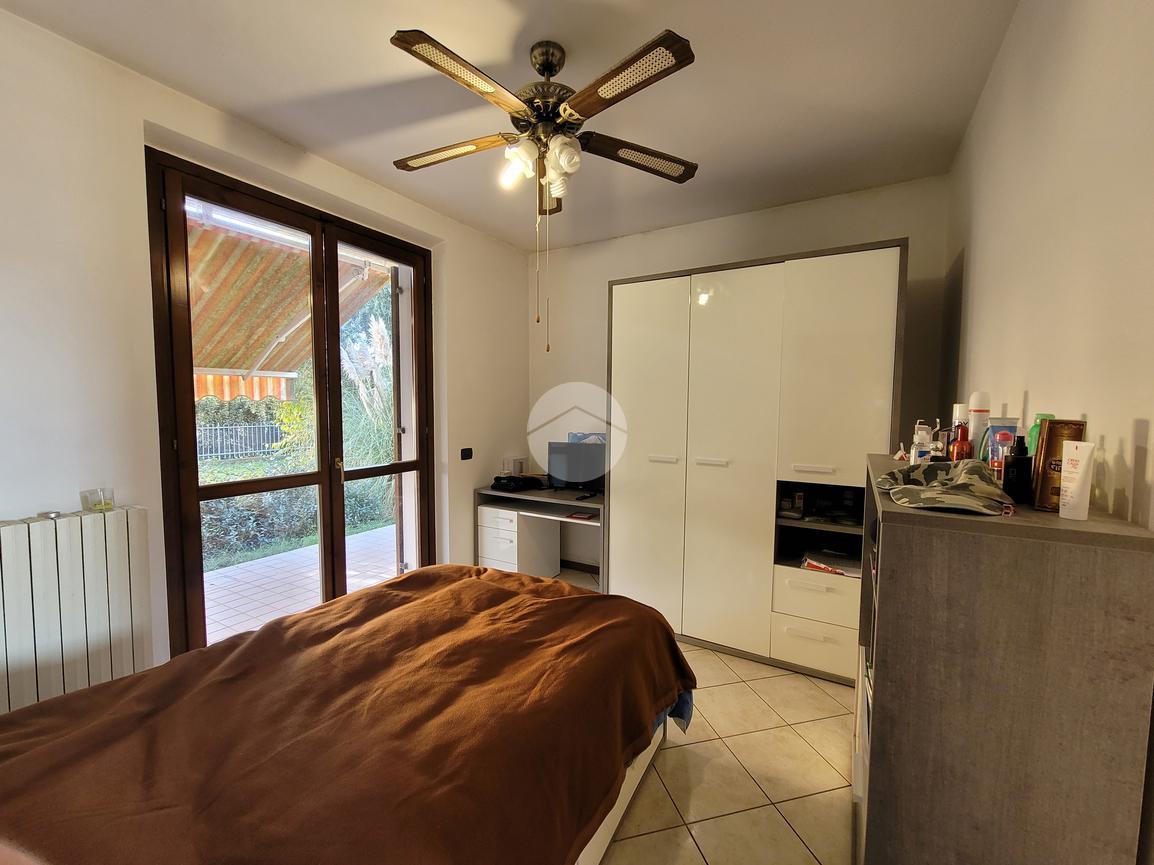 Appartamento in vendita a Castelnuovo Del Garda Foto-24