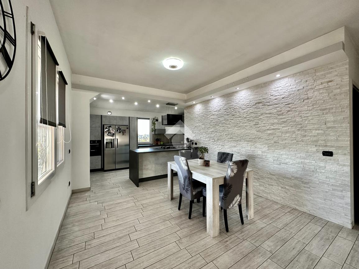 Villa in vendita a Sona Foto-5