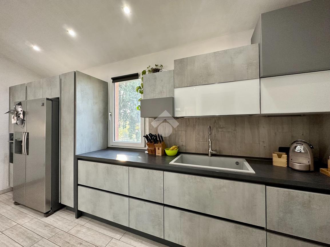 Villa in vendita a Sona Foto-10