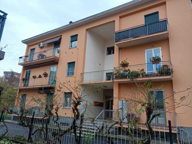 TOYOT YARIS III HATCHBACK (XP13) 1.5 BENZINA/ELETTRICA - ROMA (RM)