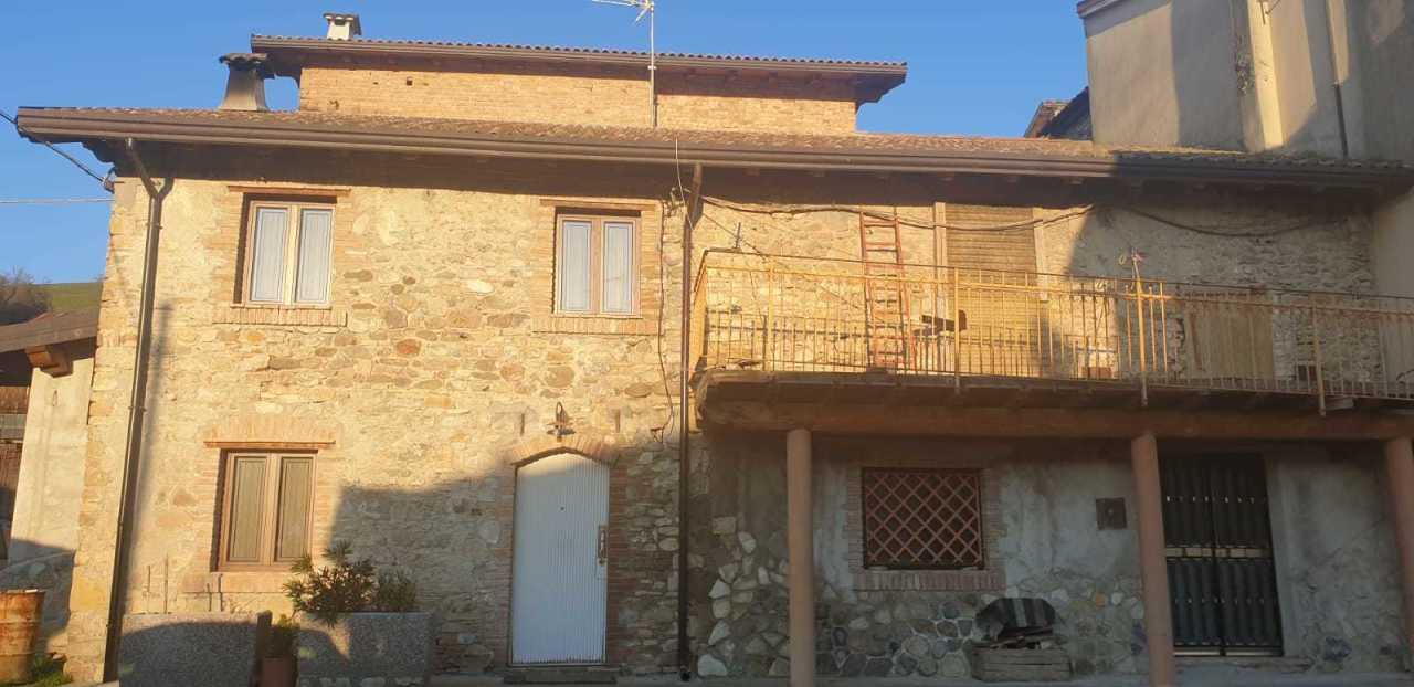 Villa a schiera in vendita a Fornovo Di Taro