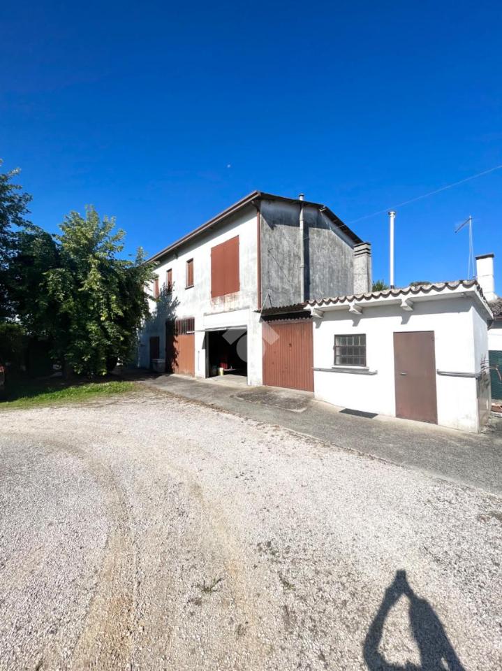 Rustico in vendita a Saonara