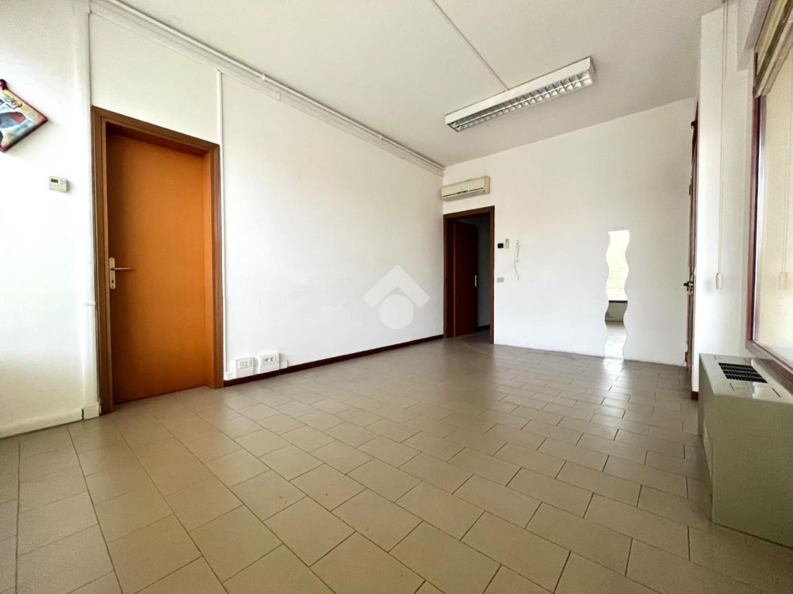 Box in affitto a Ponte San Nicolo'