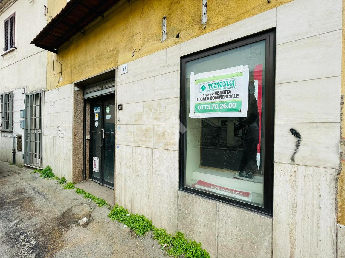 Negozio in vendita a Terracina