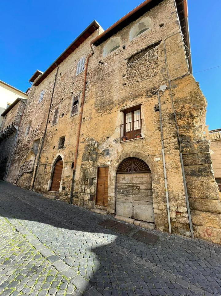 Negozio in vendita a Terracina