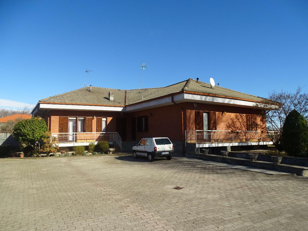 Villa bifamiliare in vendita a Nole