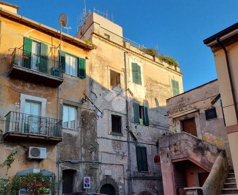 Appartamento in vendita a Genzano Di Roma