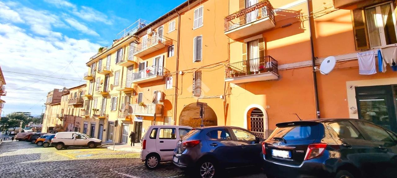 Appartamento in vendita a Genzano Di Roma