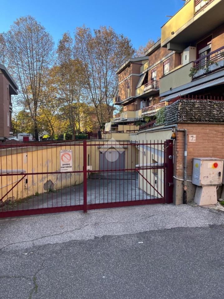 Rustico in vendita a Genzano Di Roma